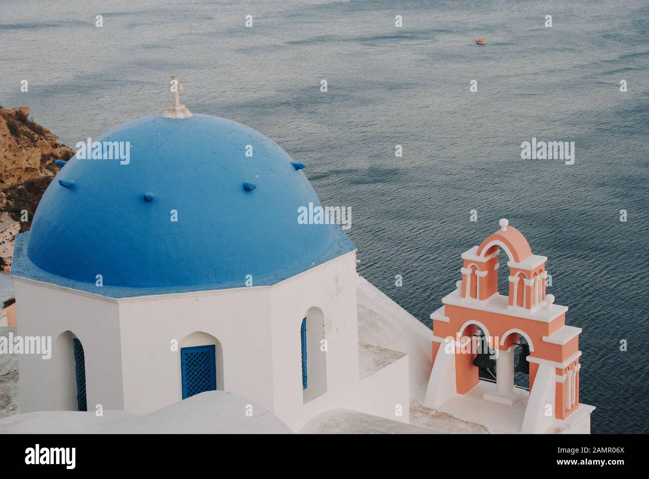 Blue dome in a white building with the sky in the background Stock ...