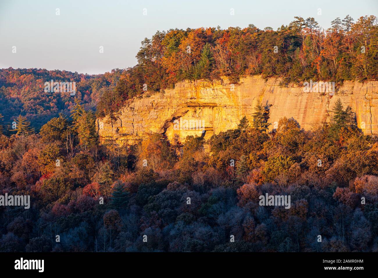 Climbing cliff face hi-res stock photography and images - Alamy
