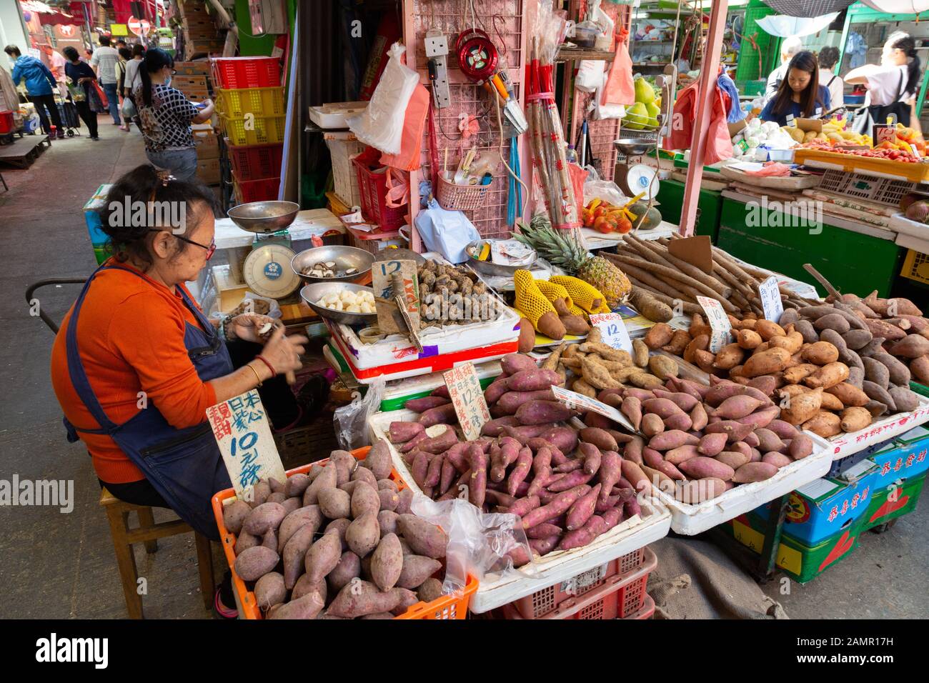 Work stall hi-res stock photography and images - Alamy