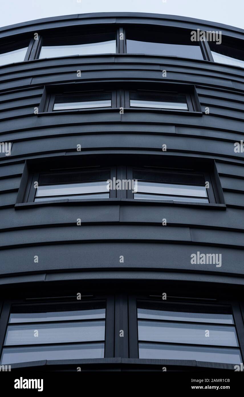 Seamed metal cladding hi-res stock photography and images - Alamy