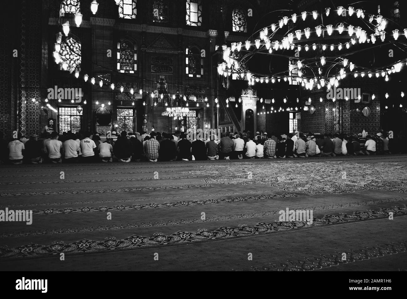 People praying inside the New Mosque Stock Photo - Alamy