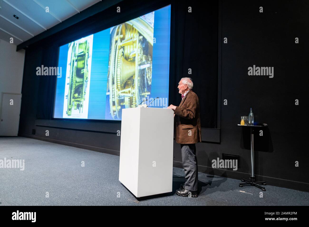 David ramsay royal clockmaker hi-res stock photography and images - Alamy