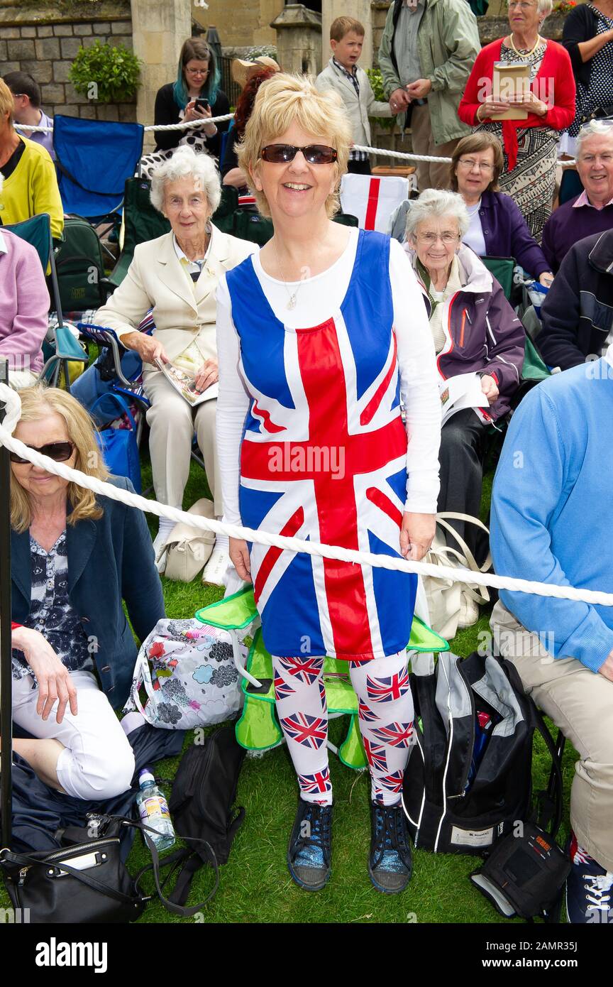 Royal garter procession hi-res stock photography and images - Alamy