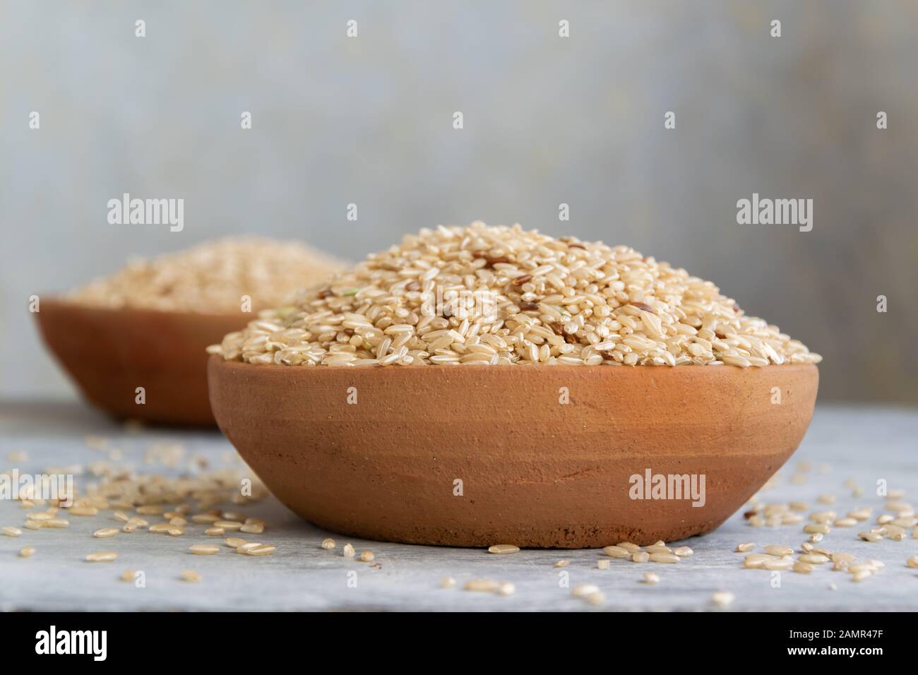 Biological brown rice, whole grain uncooked cereal ingredient Stock ...