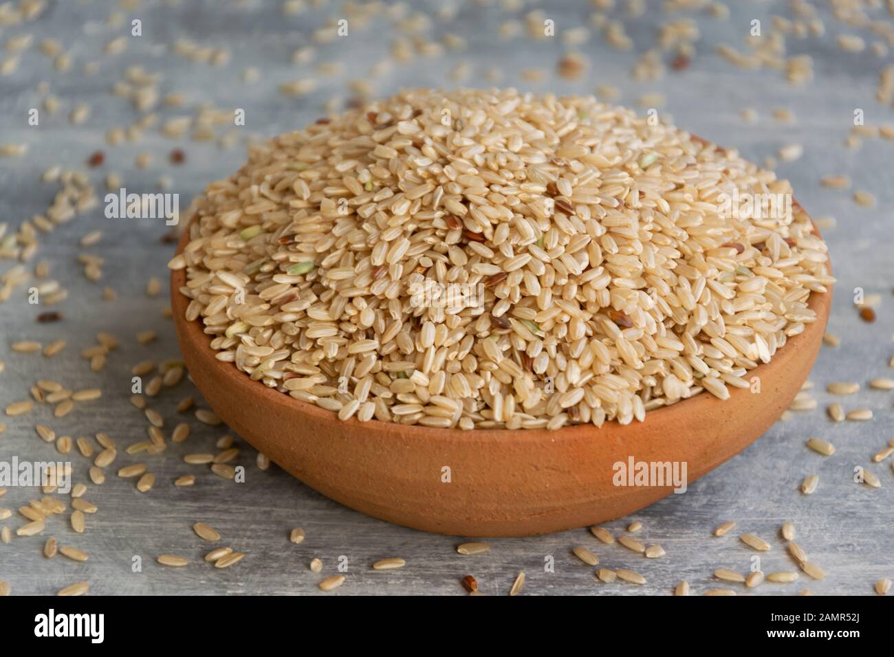 Biological brown rice, whole grain uncooked cereal ingredient Stock ...