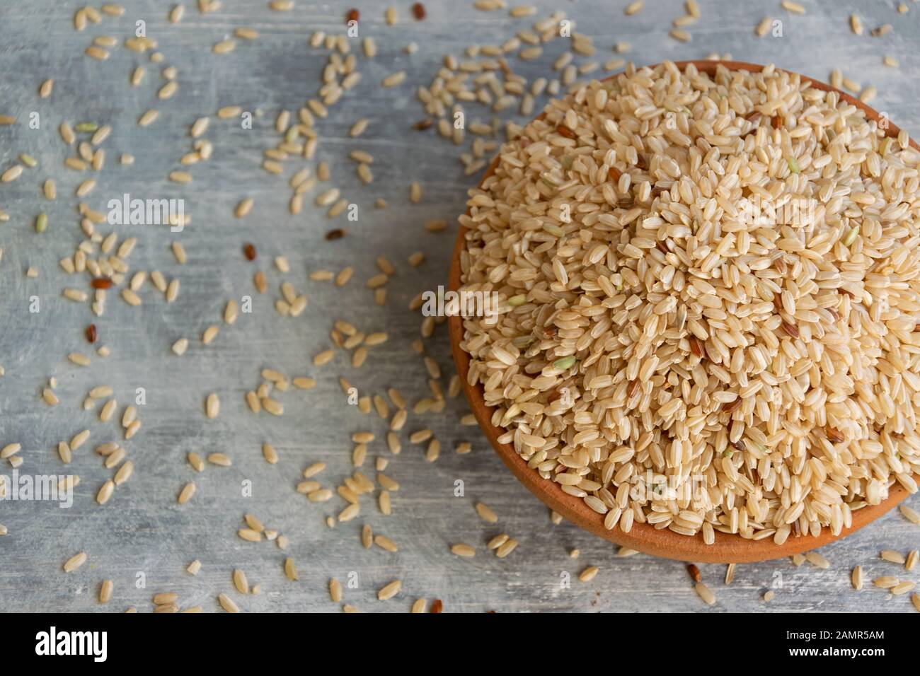 Biological brown rice, whole grain uncooked cereal ingredient Stock ...