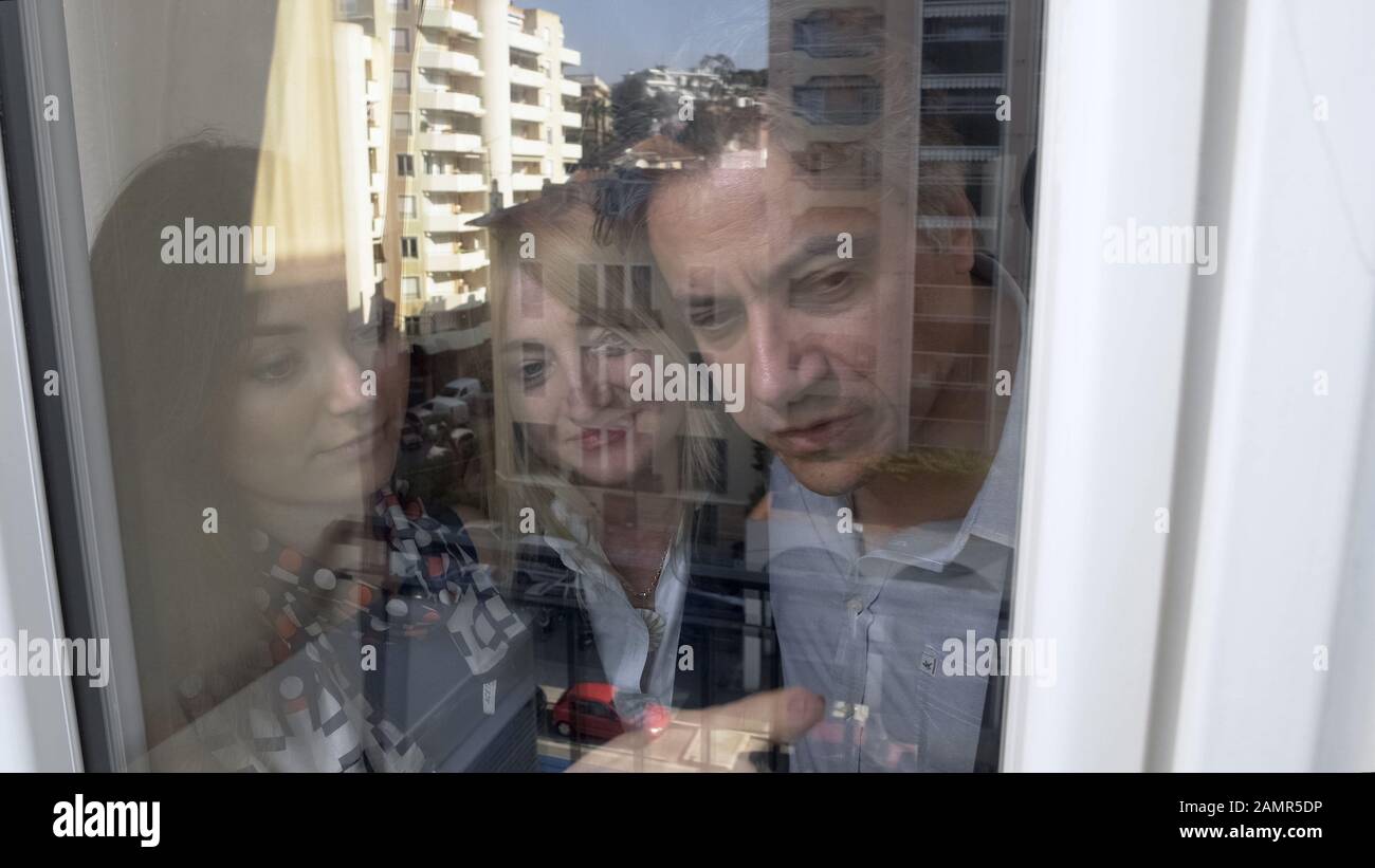 Consultant neighbors hi-res stock photography and images - Alamy