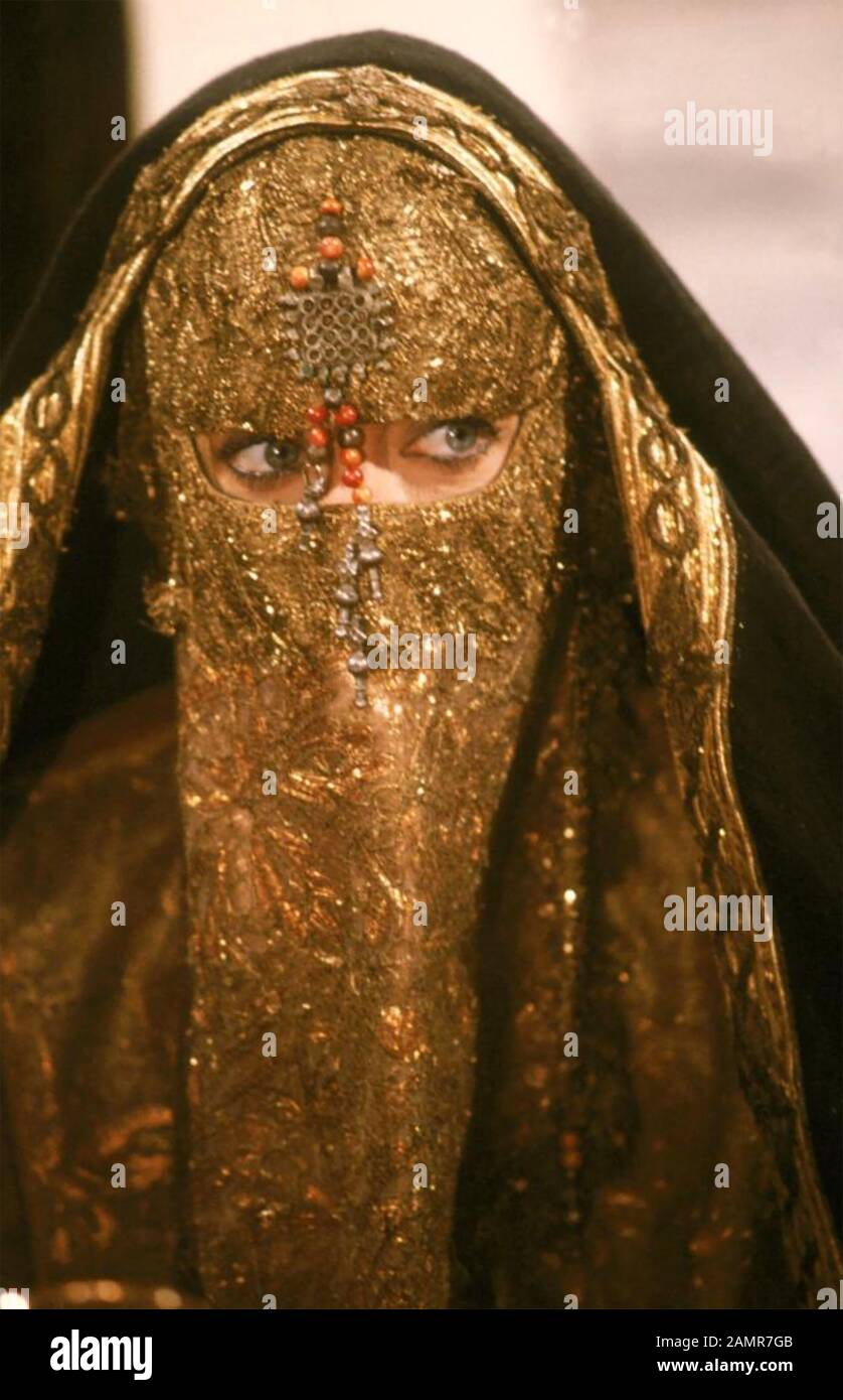 Protocol 1984 goldie hawn hi-res stock photography and images - Alamy