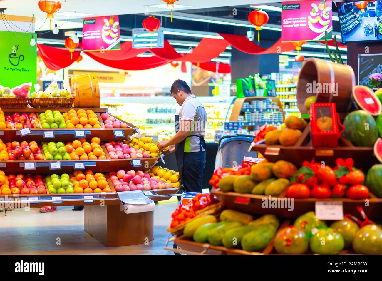 Beautiful layout of fruits in an Asian supermarket Stock Photo - Alamy