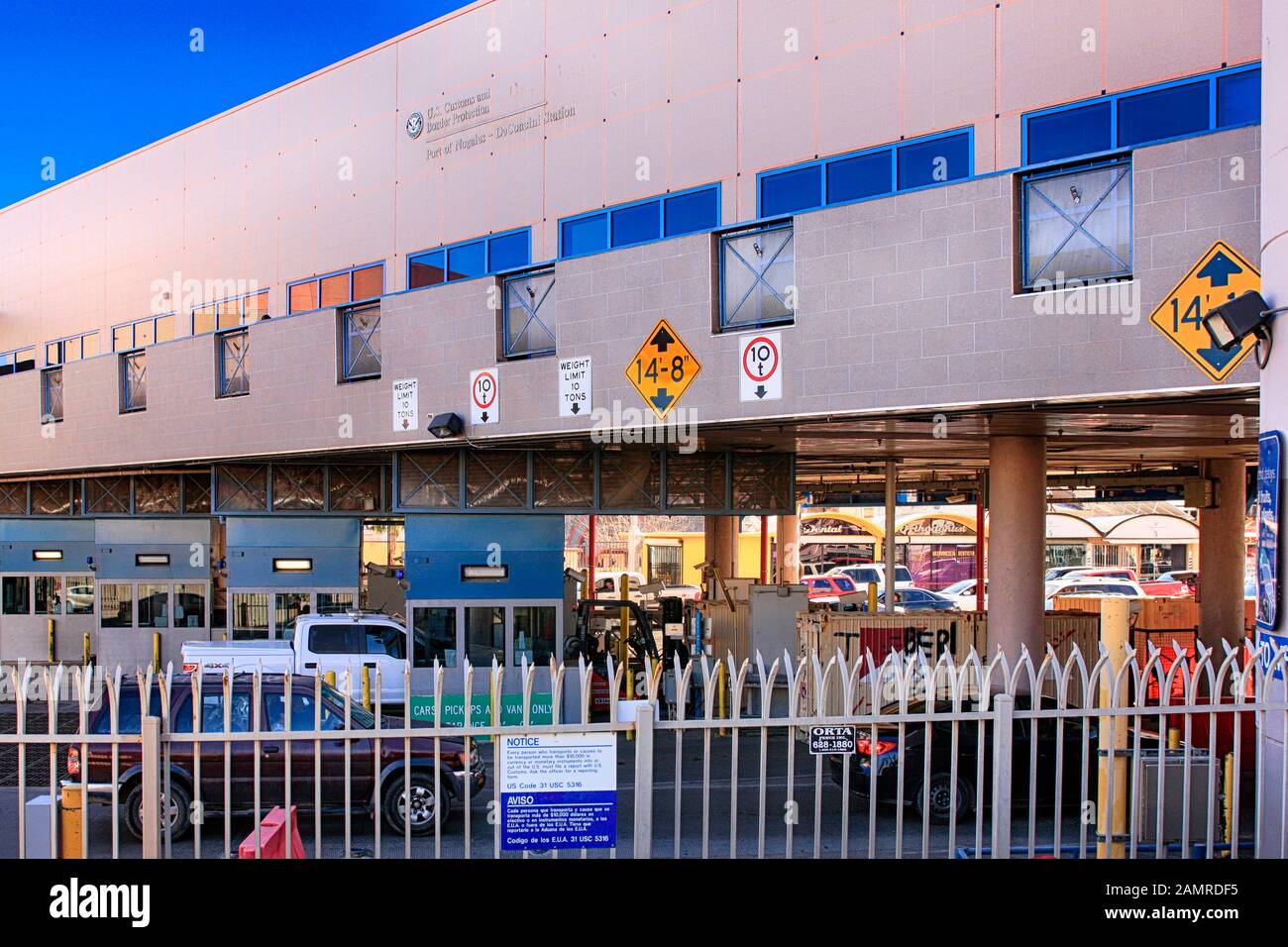 Us customs and border protection hi-res stock photography and images ...