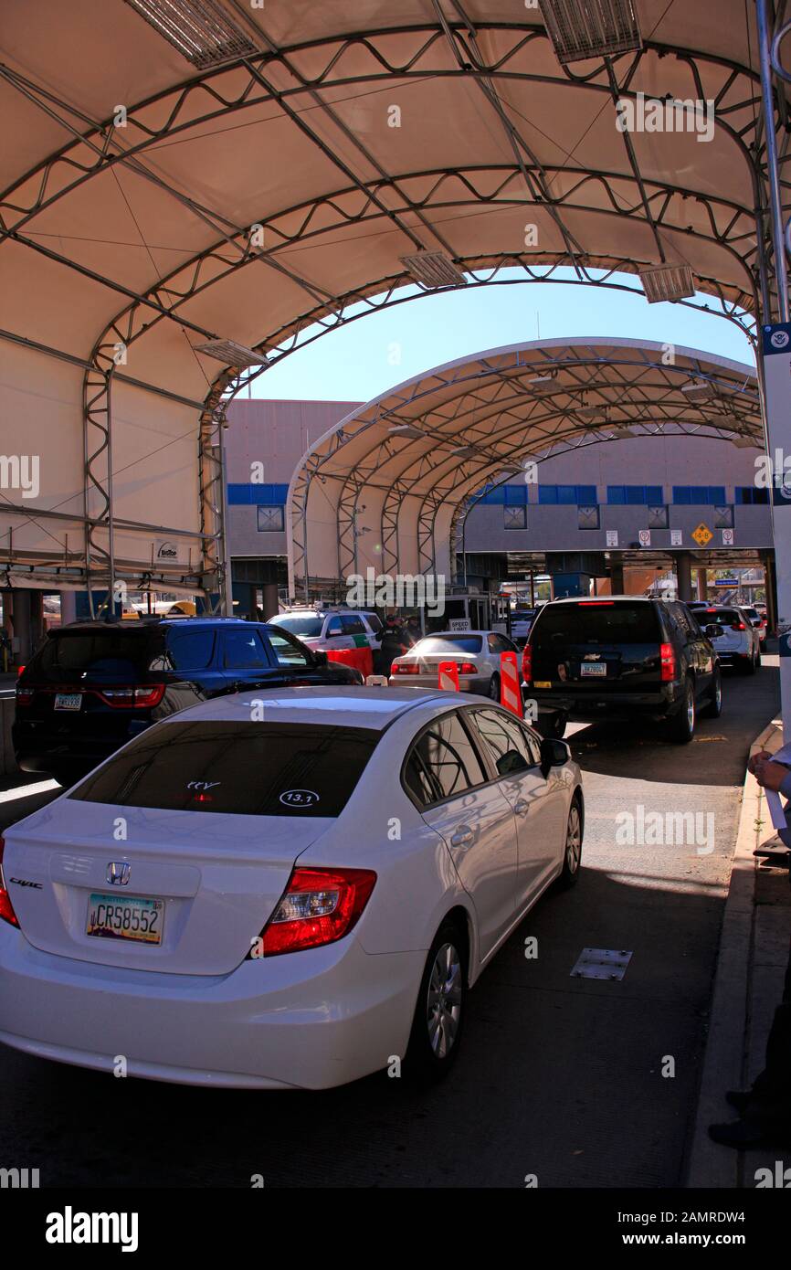 Vehicles passing through the U.S. Customs and Border Protection zone at ...