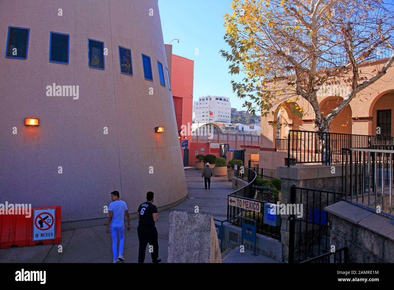 Border Patrol Checkpoint High Resolution Stock Photography and Images ...