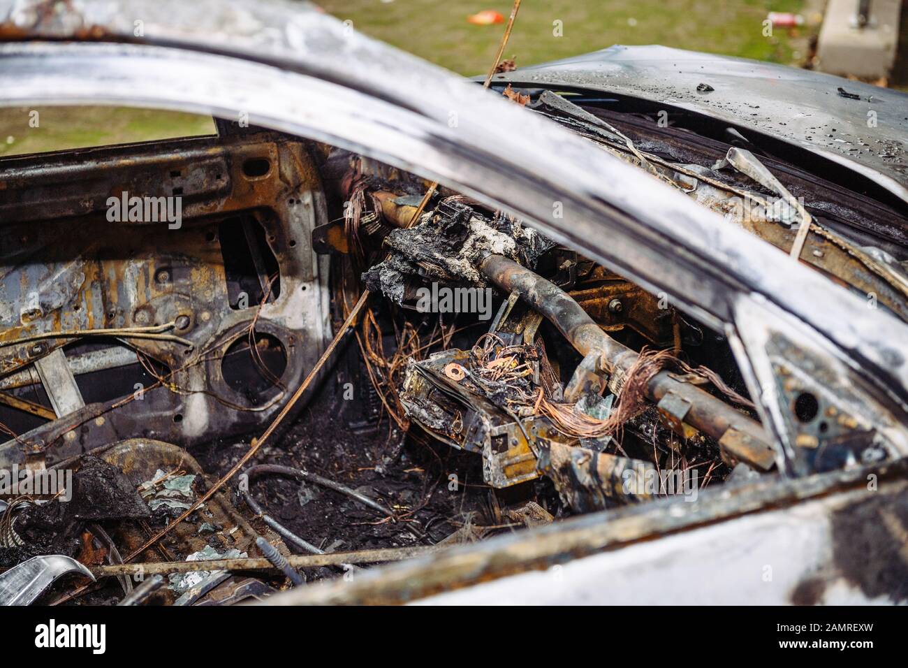 Car front view dented hi-res stock photography and images - Alamy