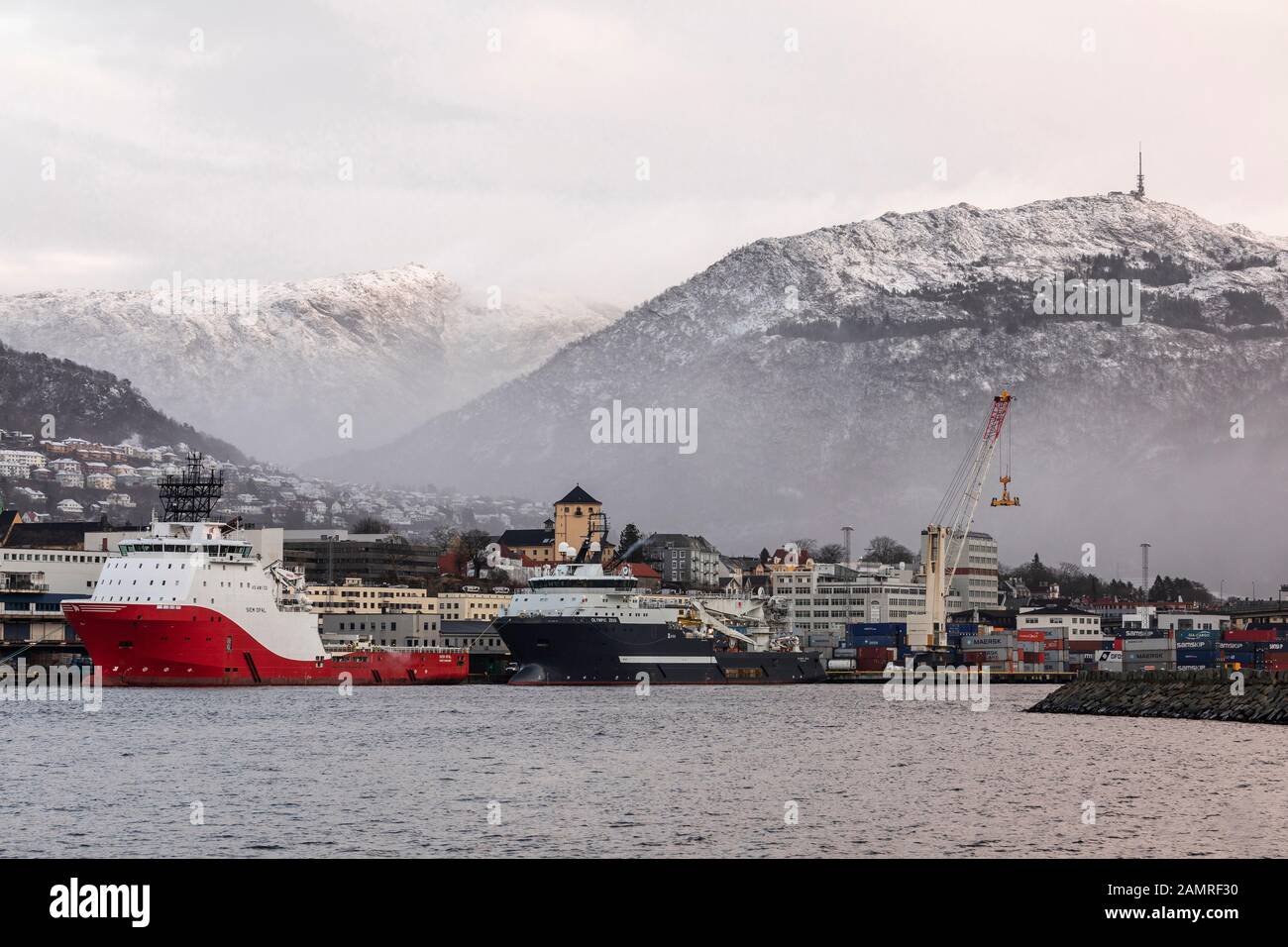 View at Puddefjorden bay towards Dokken, Jekteviken, Frieleneskaien ...