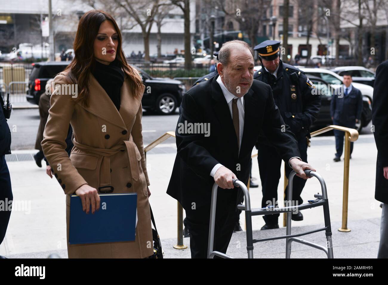 Donna Rotunno and Harvey Weinstein enter New York City Criminal Court ...