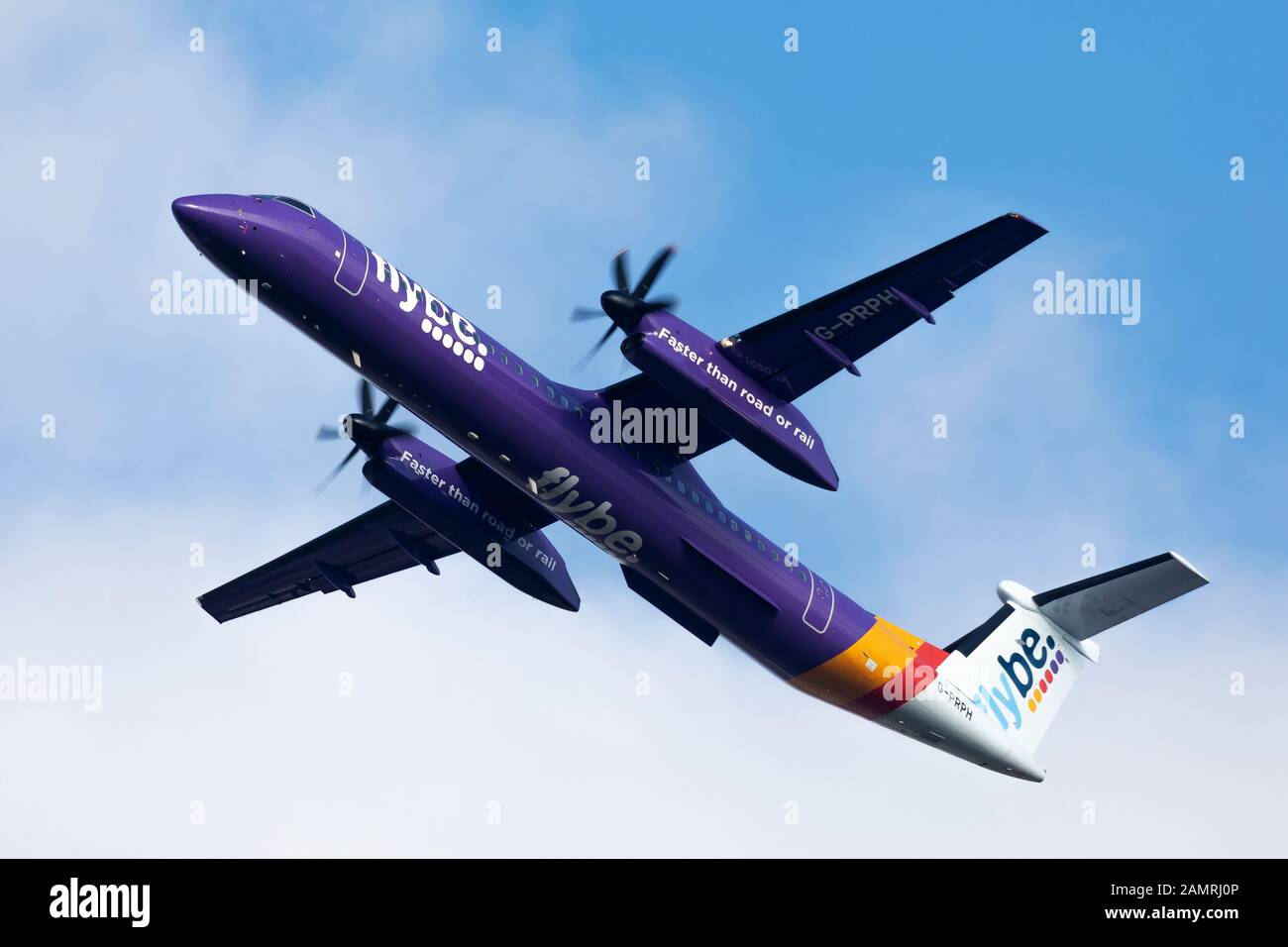 Dash 8 400 Flybe High Resolution Stock Photography and Images - Alamy