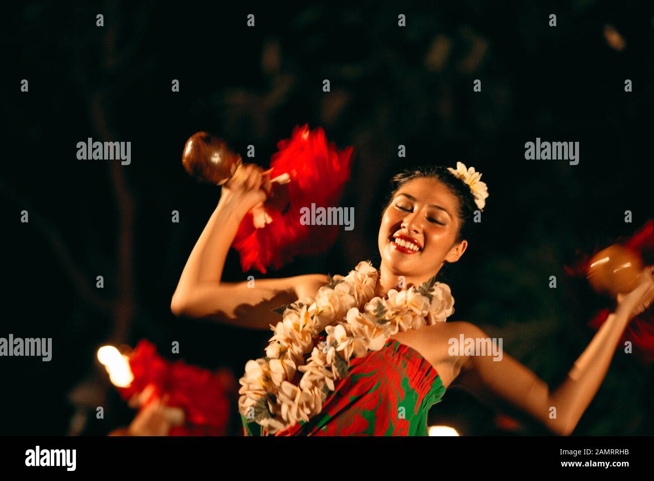 Traditional polynesian dancer Stock Photo - Alamy