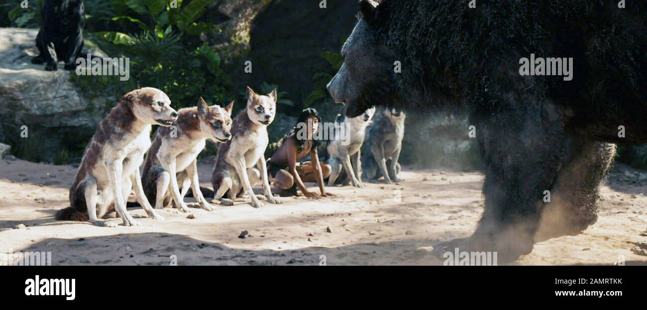 MOWGLI: LEGEND OF THE JUNGLE, at right: Baloo (voice: Andy Serkis ...