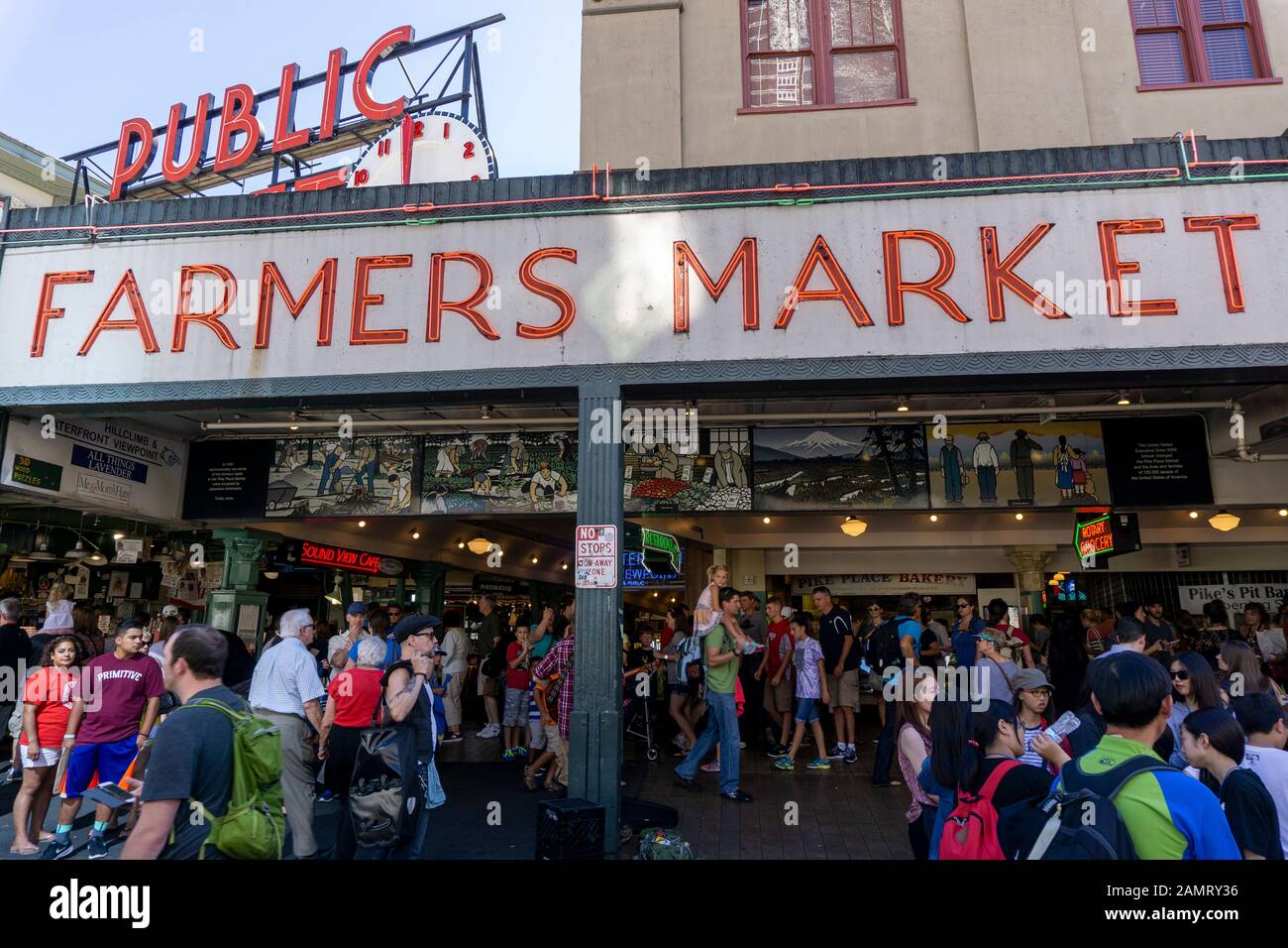 Vegetables pike street market hi-res stock photography and images - Alamy