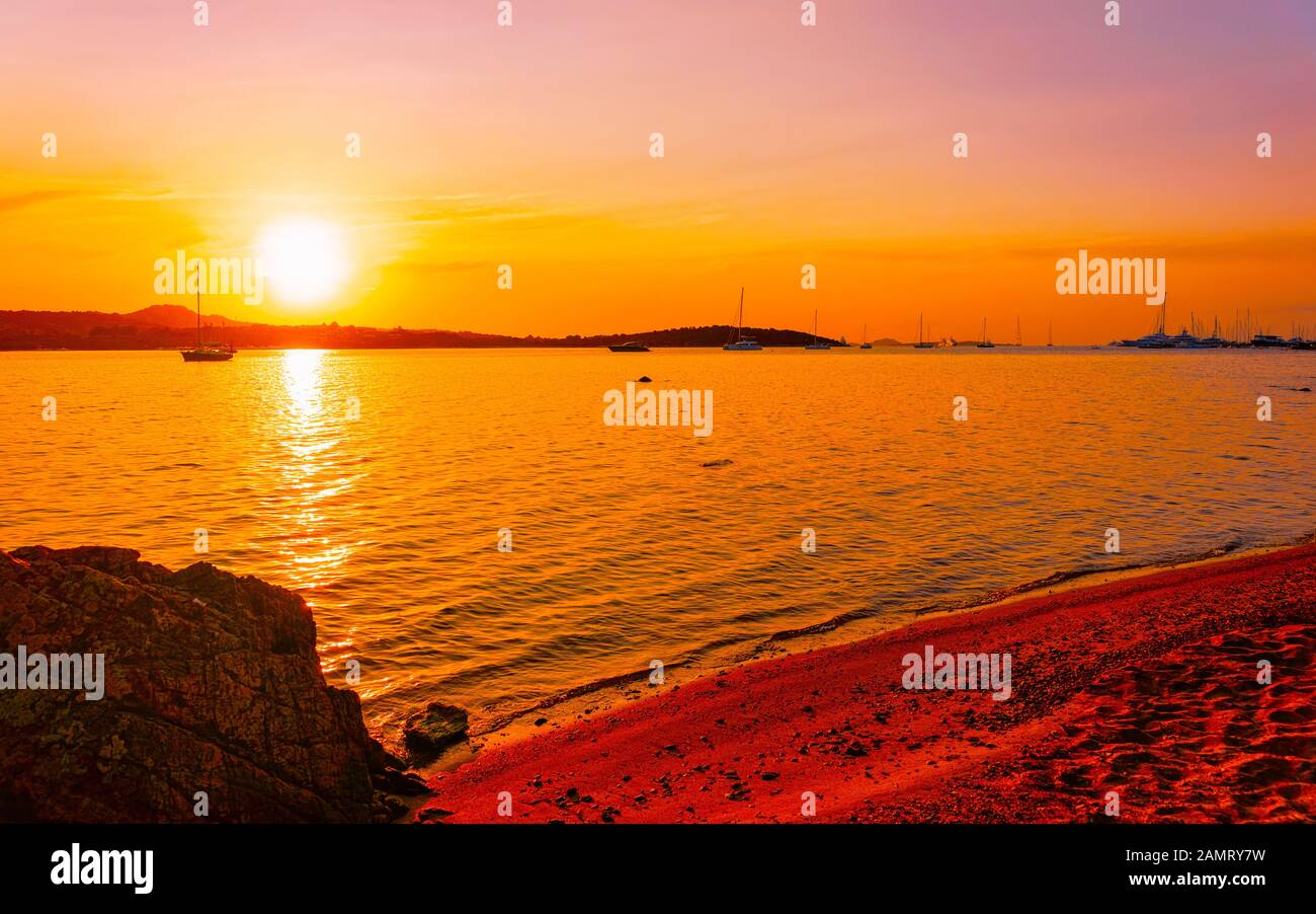 Sunrise sunset yacht porto hi-res stock photography and images - Alamy