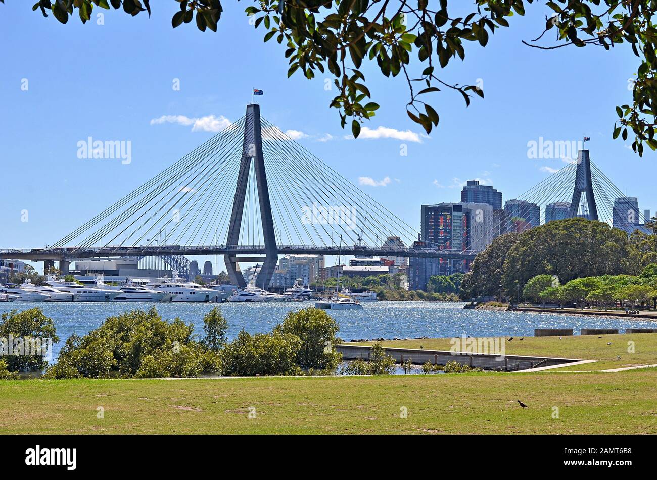 Foreshore walk hi-res stock photography and images - Alamy