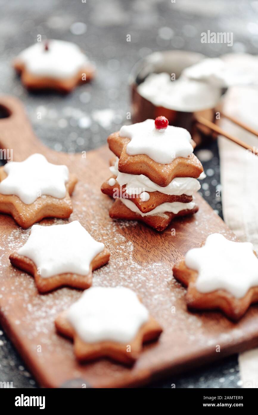 Star shaped gingerbread cookies with icing Stock Photo - Alamy
