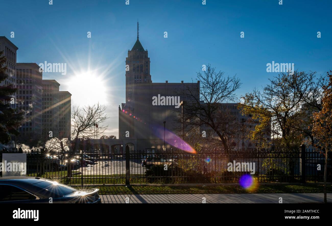 Detroit michigan city skyline silhouette hi-res stock photography and ...