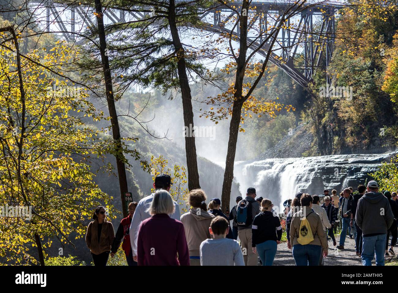 Letchworth state park and people hi-res stock photography and images ...