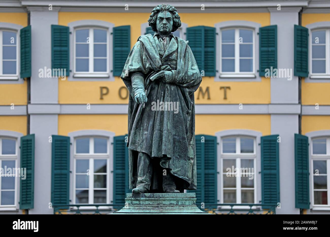 Bonn, Germany. 14th Jan, 2020. A statue of the composer Ludwig van ...