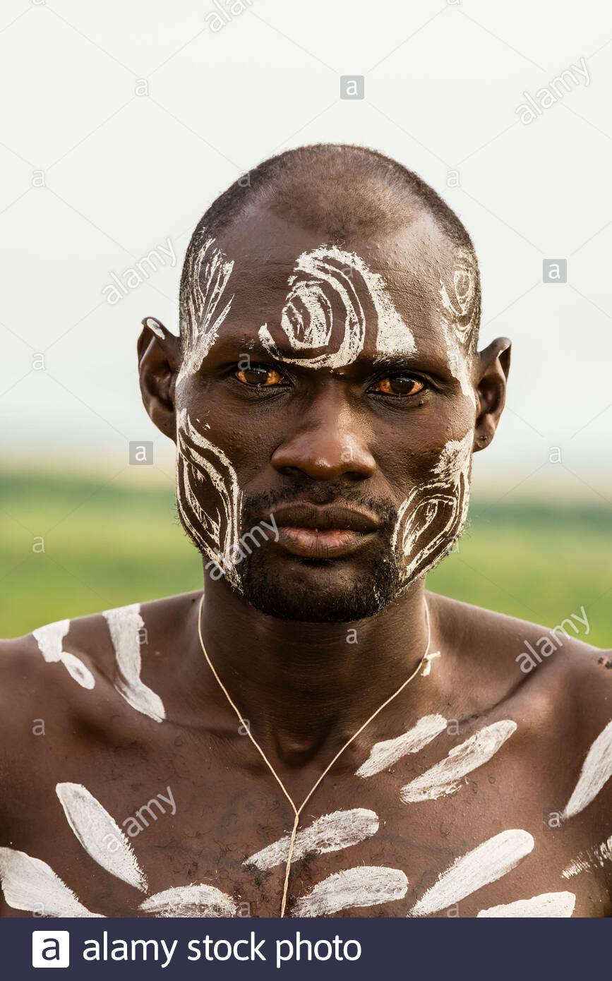 Body Painting Tribe Stock Photos & Body Painting Tribe Stock Images - Alamy