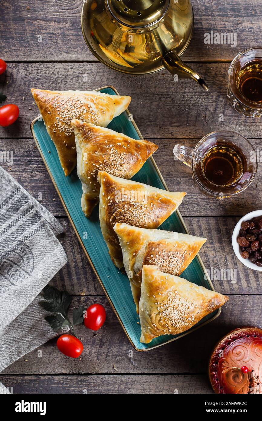 Samosas table top view hi-res stock photography and images - Alamy