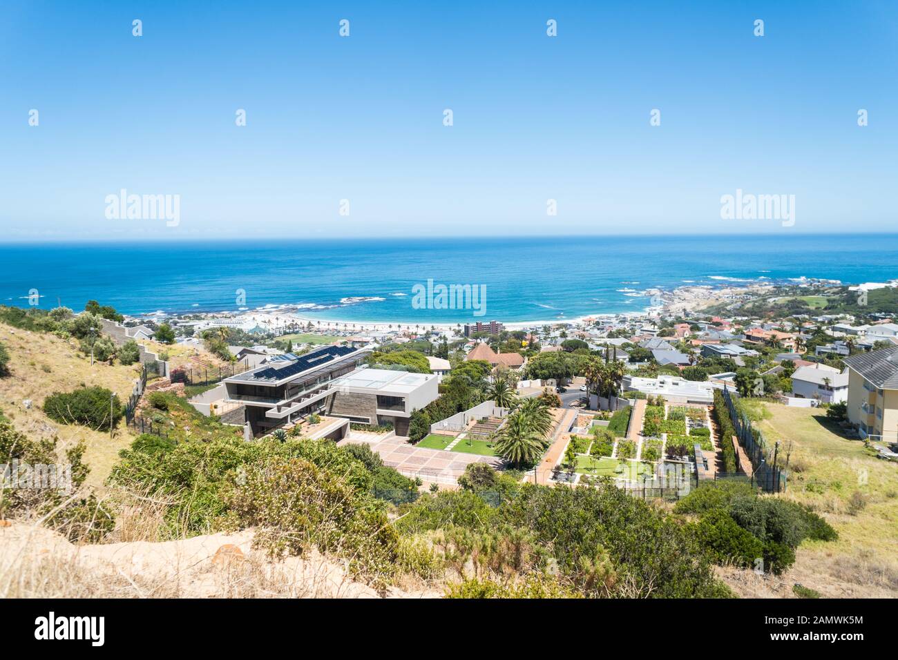 African neighbourhood hi-res stock photography and images - Alamy