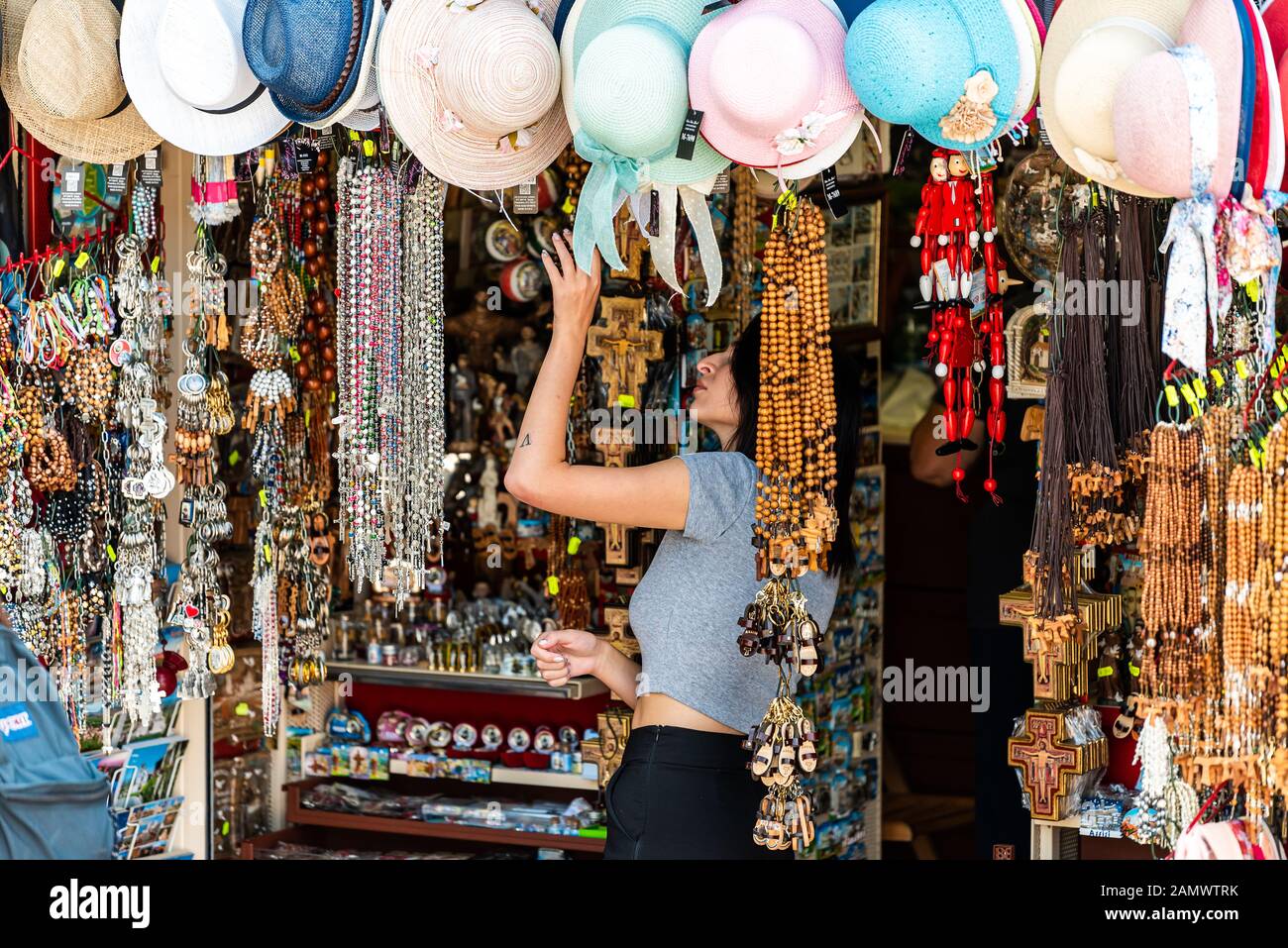 Italian shopkeeper hi-res stock photography and images - Alamy