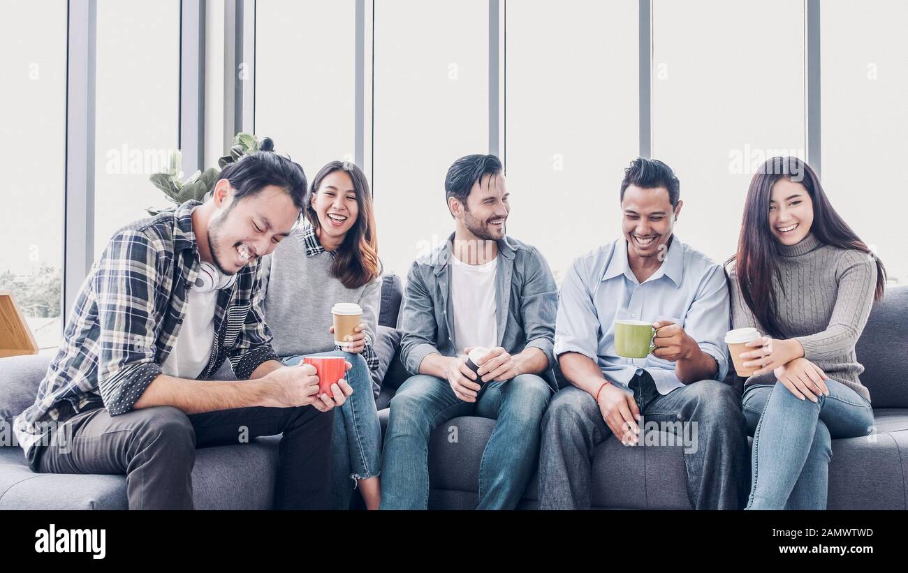 Office cafeteria diverse group hi-res stock photography and images - Alamy