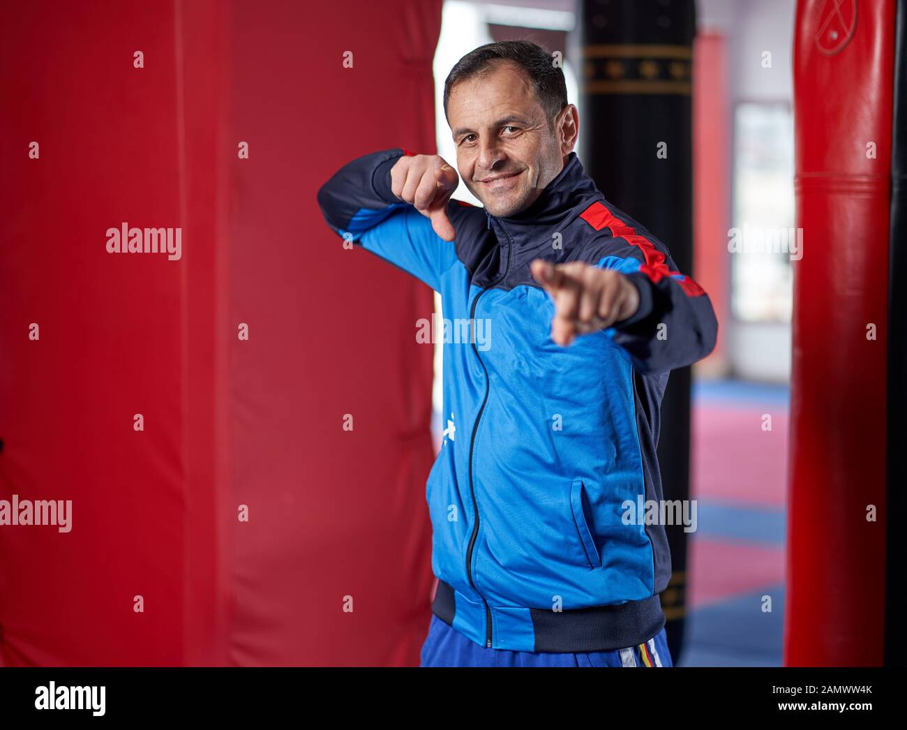 Kickboxing coach hi-res stock photography and images - Alamy