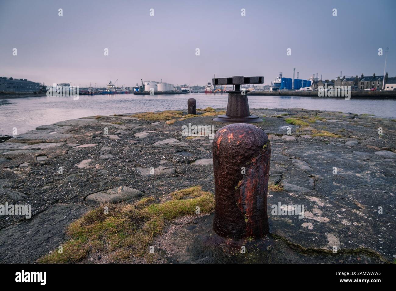 Aberdeen dry dock hi-res stock photography and images - Alamy