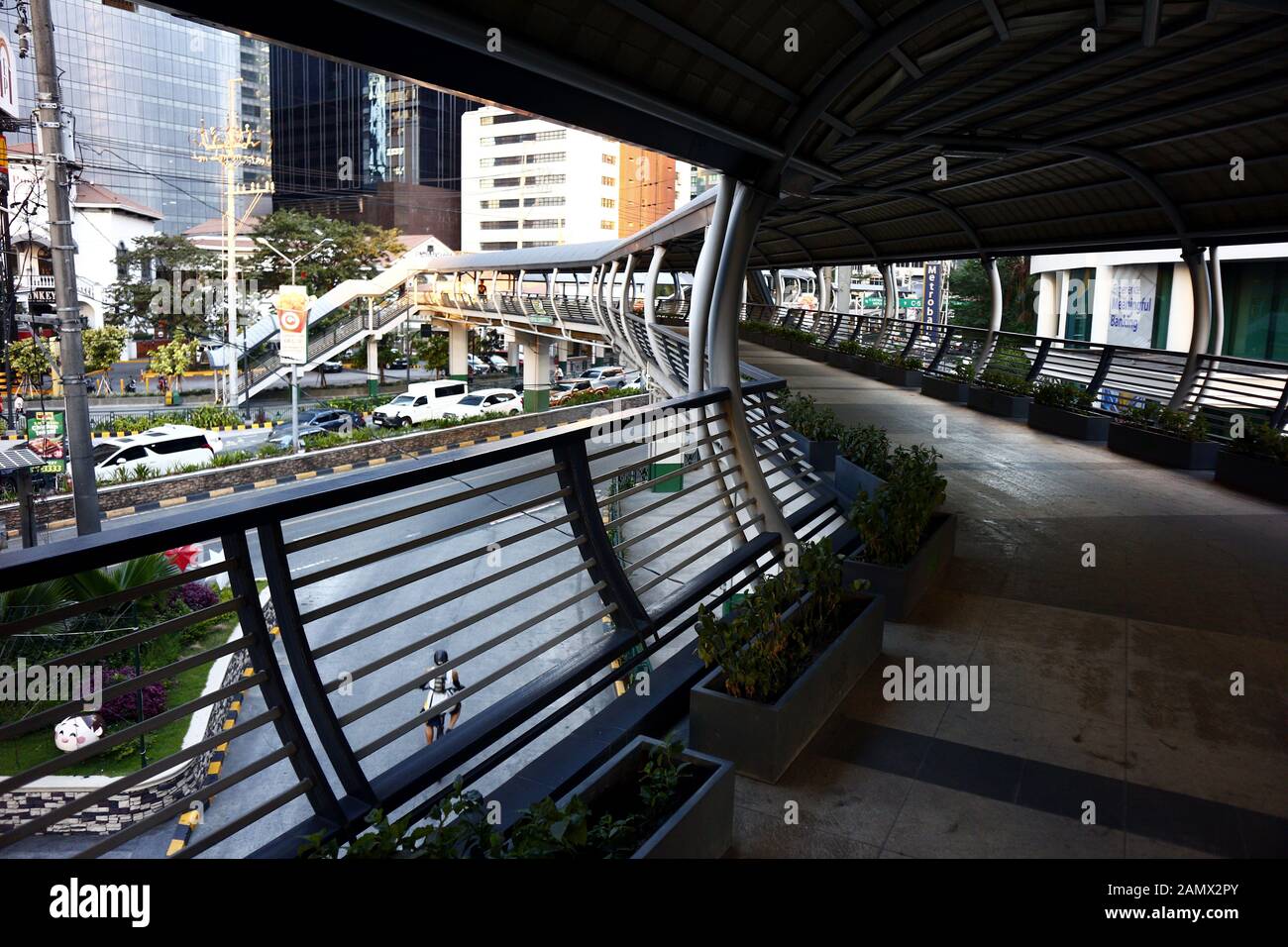 Pasig City, Philippines - January 11, 2020: Elevated bridge or walkway ...