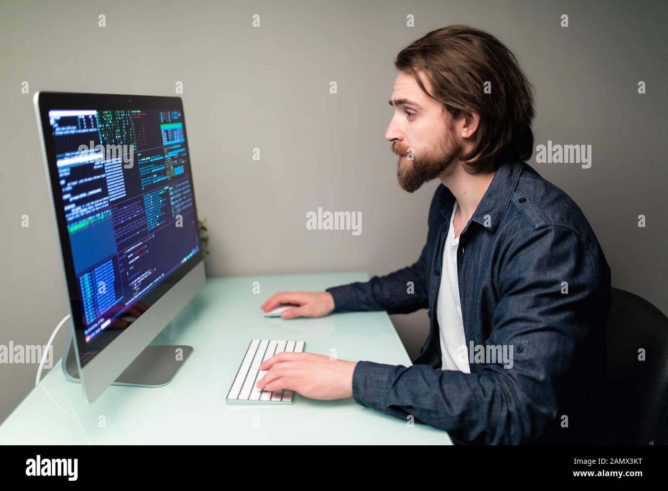 Computer code class hi-res stock photography and images - Alamy