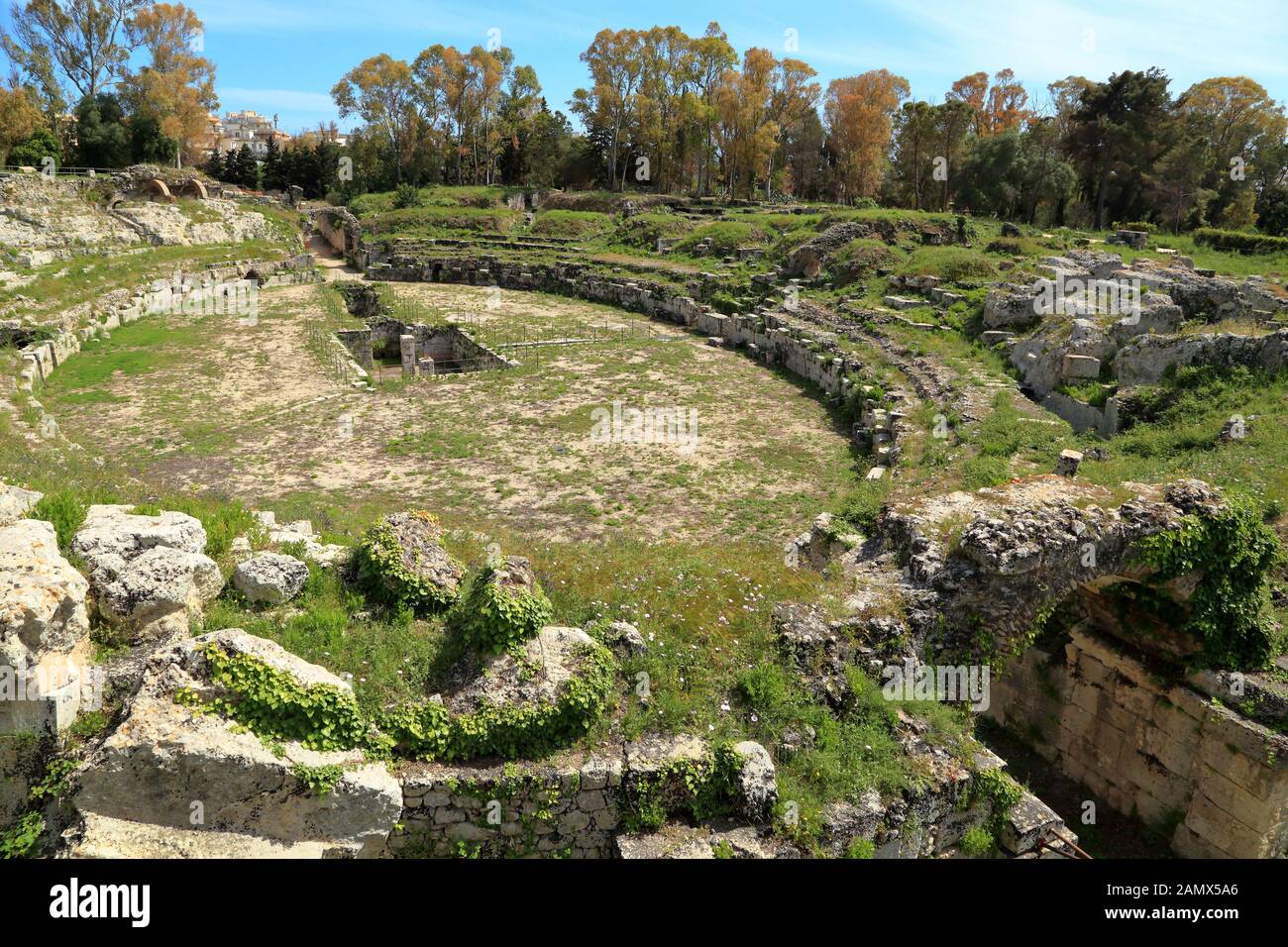 Syracuse Roman Amphitheater, Anfiteatro Romano Stock Photo - Alamy