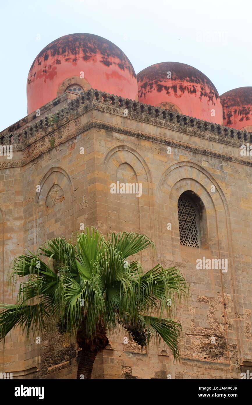 Islamic architecture italy hi-res stock photography and images - Alamy