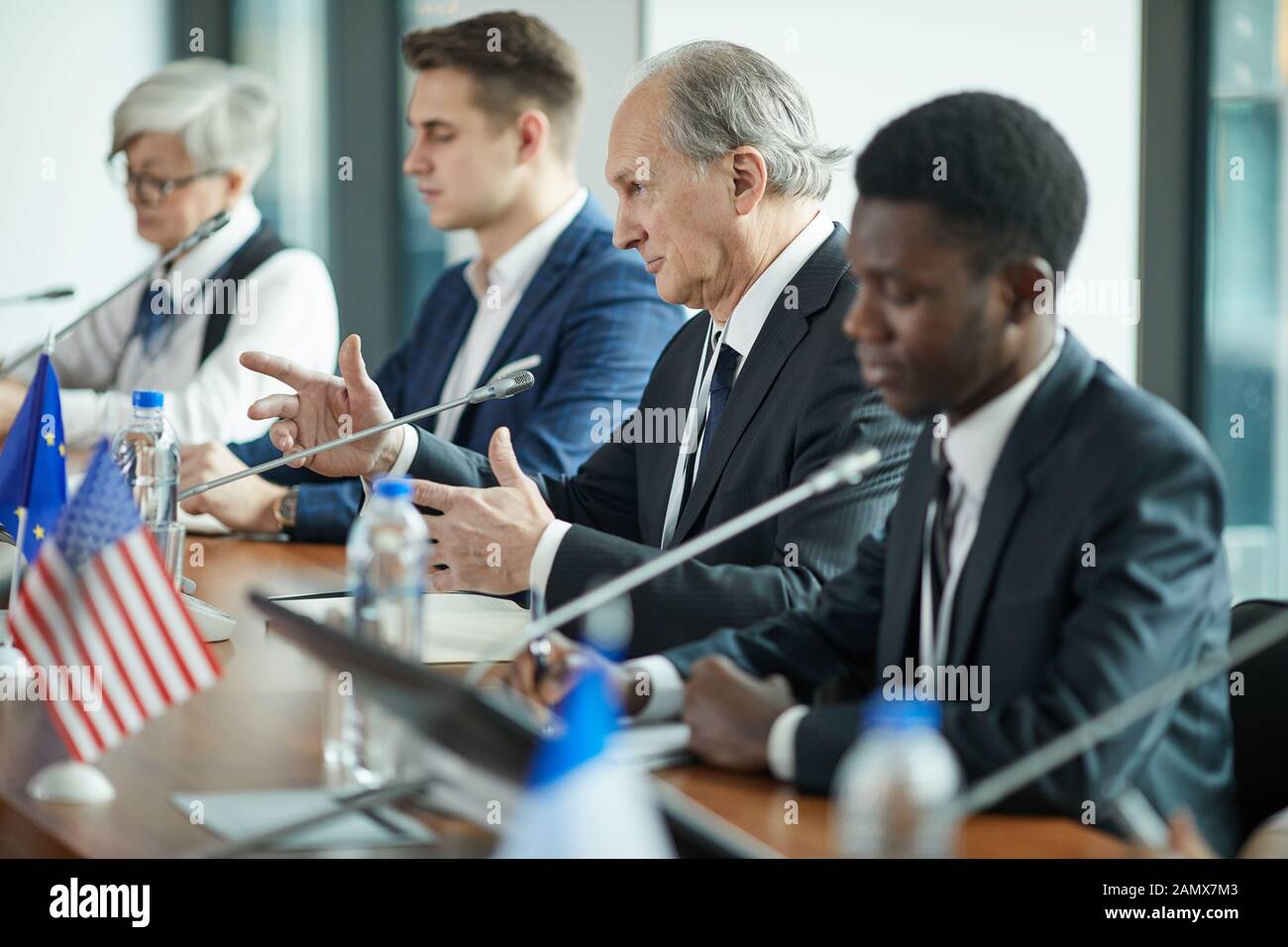 Political togetherness hi-res stock photography and images - Alamy