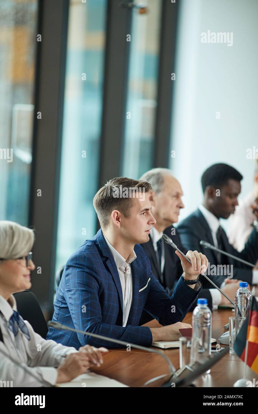 Young political speech hi-res stock photography and images - Alamy