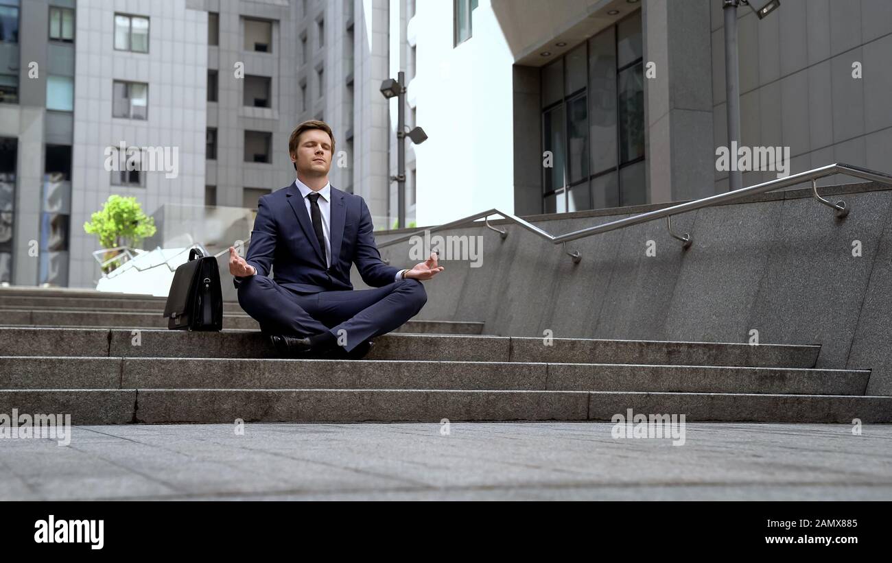 People stressful situation hi-res stock photography and images - Alamy