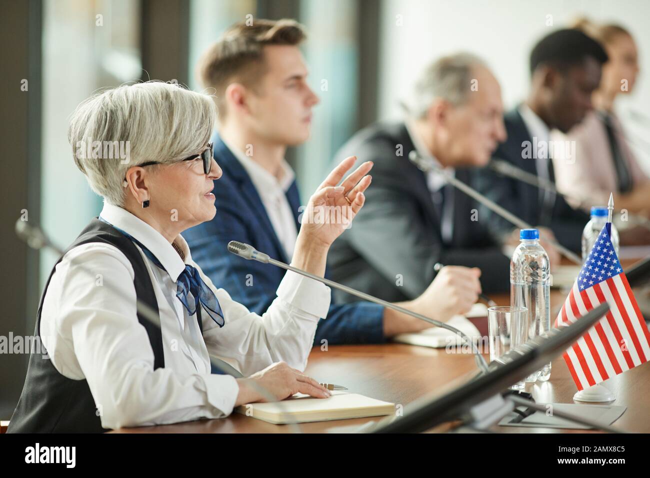 Political leader table hi-res stock photography and images - Alamy