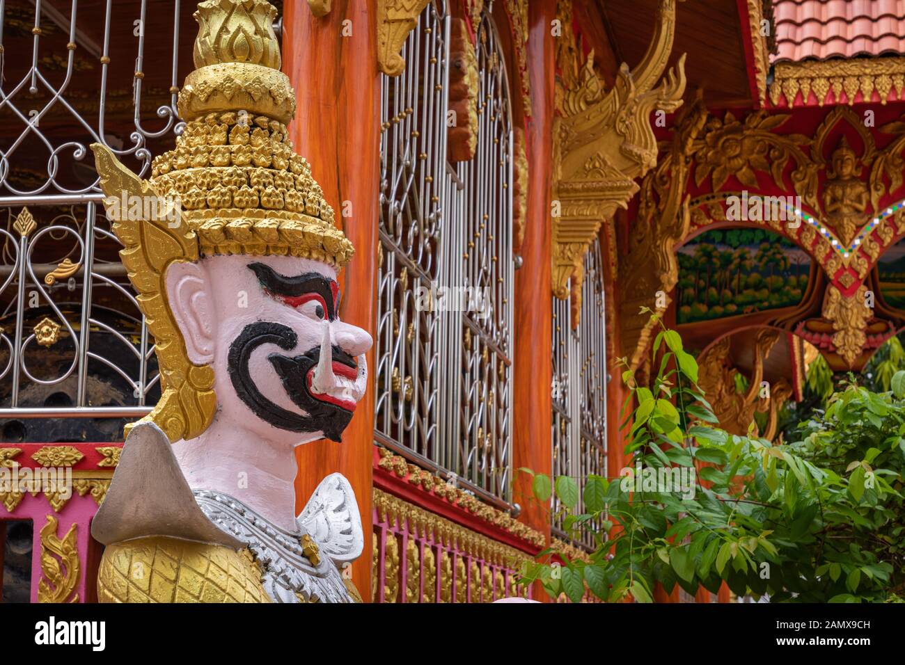 Wat muang monastery hi-res stock photography and images - Alamy
