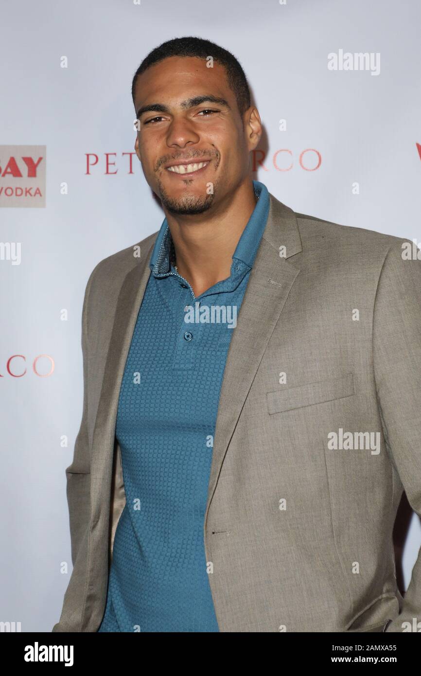 Hot 100 Holiday Party at Edwards-Lowell Art Gallery in Beverly Hills ...