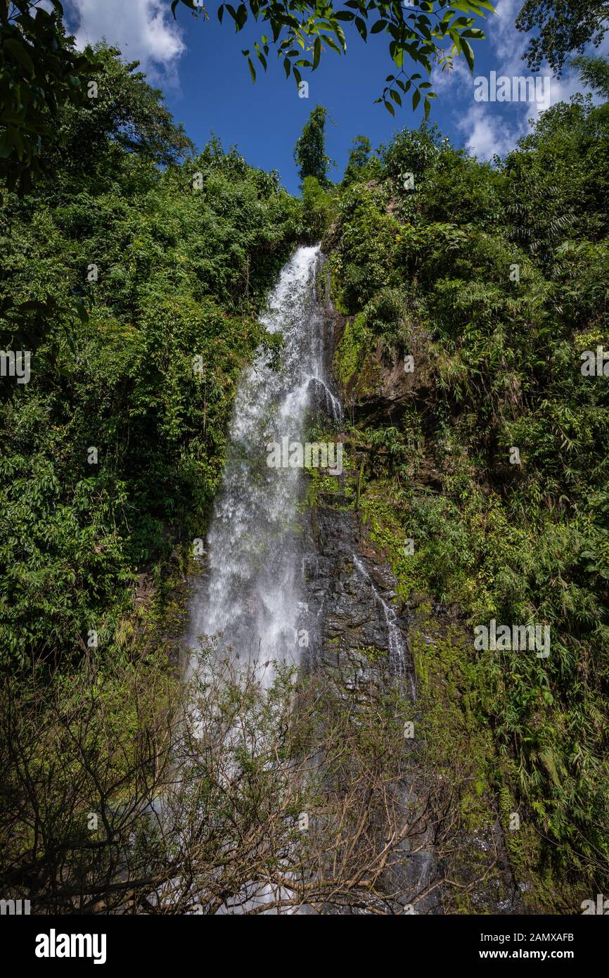 Kaeng Yuy waterfall at Vang Vieng , Laos. Southeast Asia Stock Photo ...