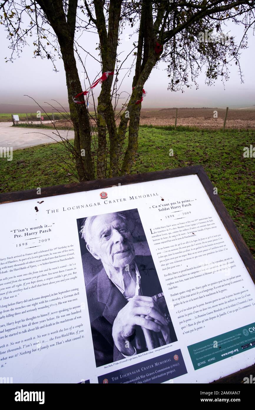 Photo of last WW1 veteran Harry Patch with fog of Somme battlefield at ...