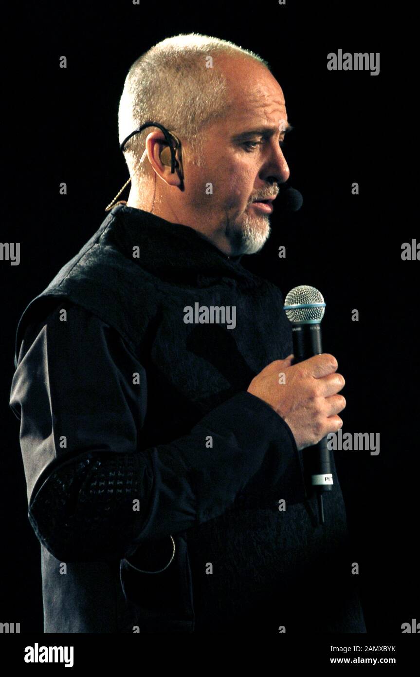Peter gabriel at the alcatraz hi-res stock photography and images - Alamy