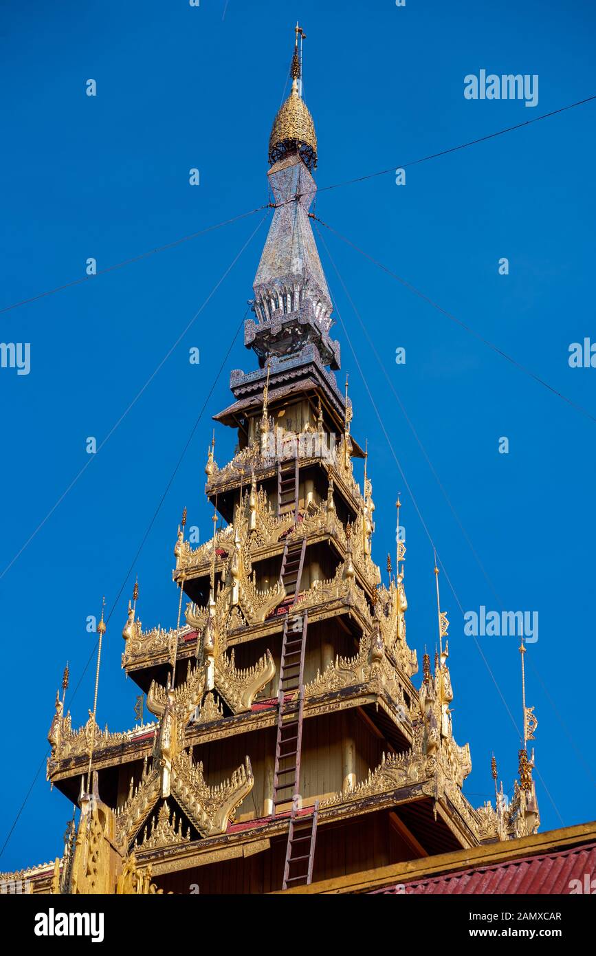 Mandalay royal palace hi-res stock photography and images - Alamy